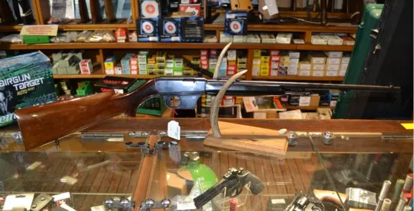 Occasion UNIQUE MOD. V49 22Lr - Ets BERNIZAN